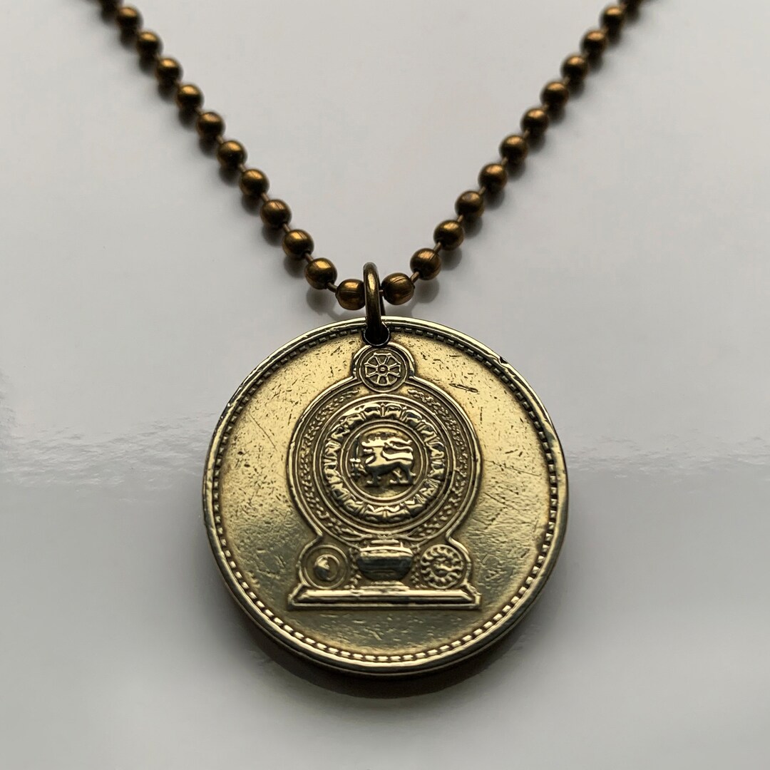 1984 Sri Lanka Ceylon 5 Rupees Coin Pendant Golden Lion Kastane Sword ...