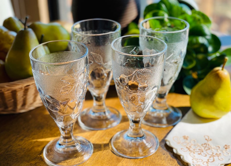 Vintage Arcoroc France Clear Molded Embossed Fruit Design Wine - Etsy