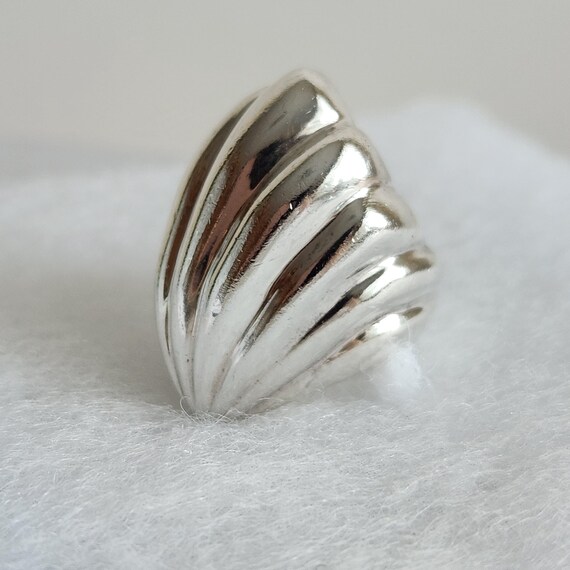 Shell Design Sterling Silver Ring - Heavy Chunky Stat… - Gem