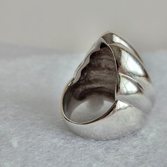 Shell Design Sterling Silver Ring - Heavy Chunky Stat… - Gem