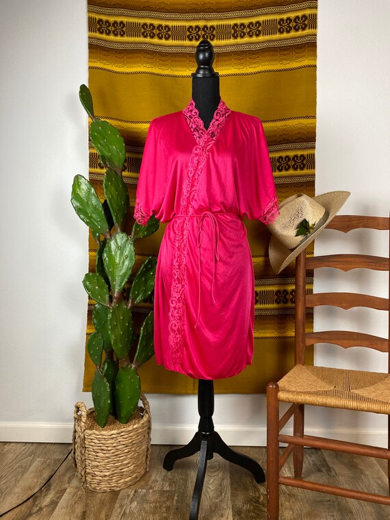 vintage hot pink lacy - Gem
