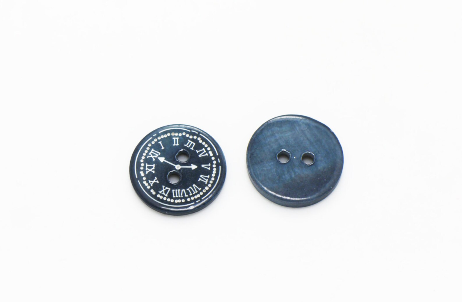 Dark Blue Clock Shell Button, Sea Shell Button, Navy Button, Reto Clock ...