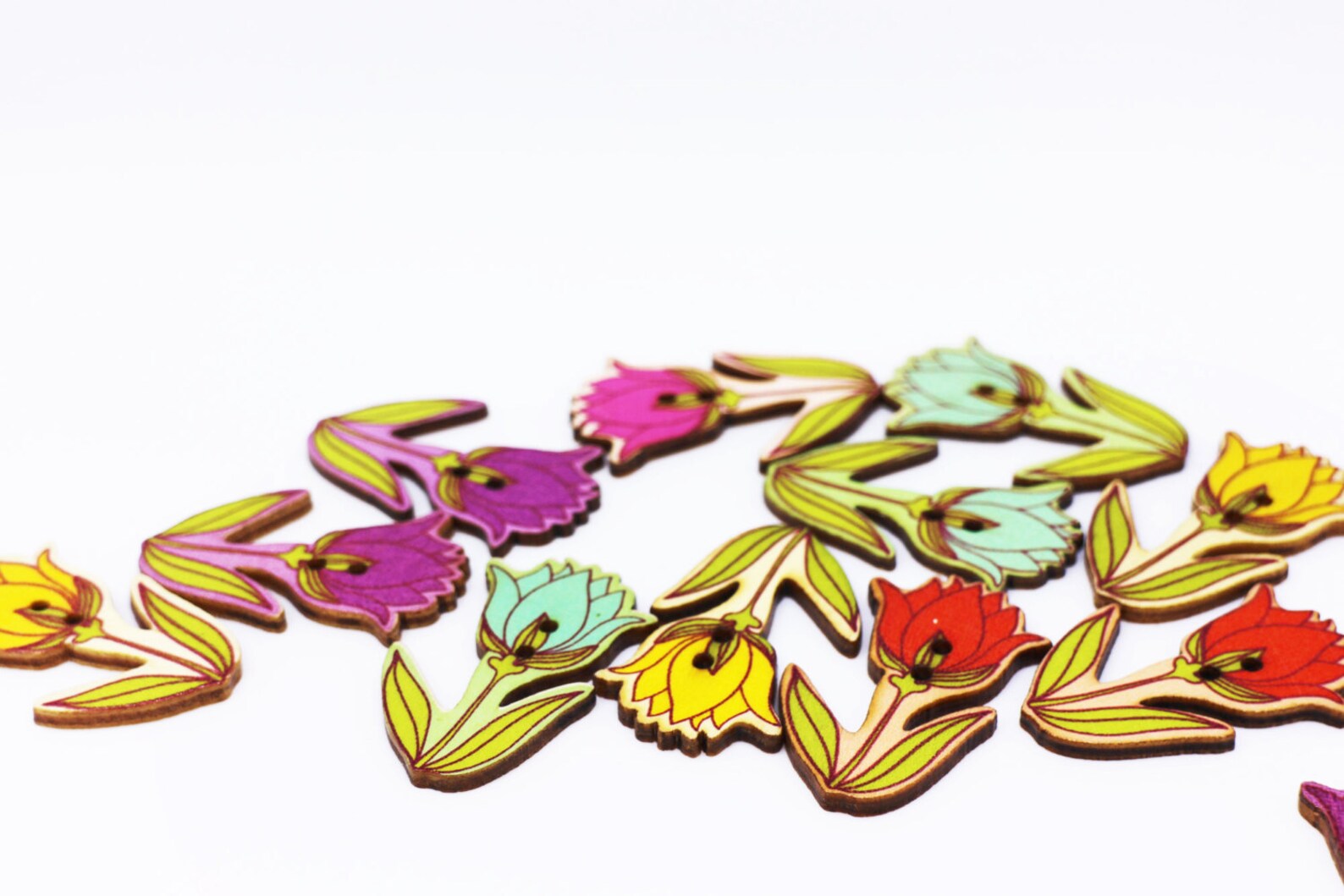 Tulip Wooden Button Flower Shape Button Floral Buttonred - Etsy