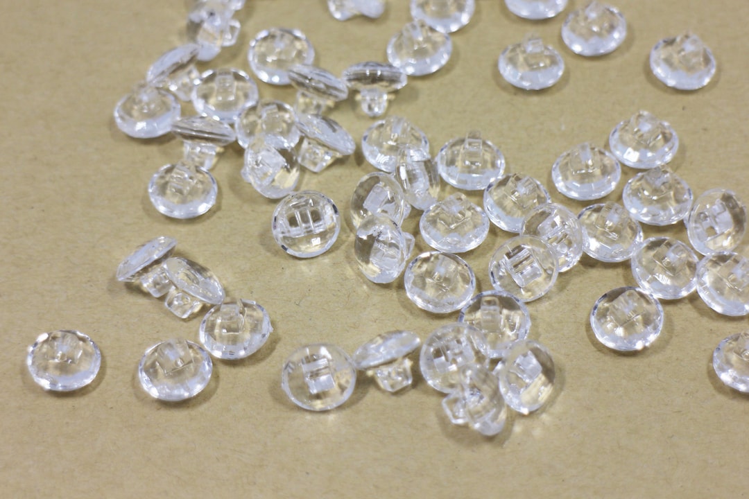 Clear Shank Buttons, Transparent, Made of Acrylic, for Sewing Wedding ...