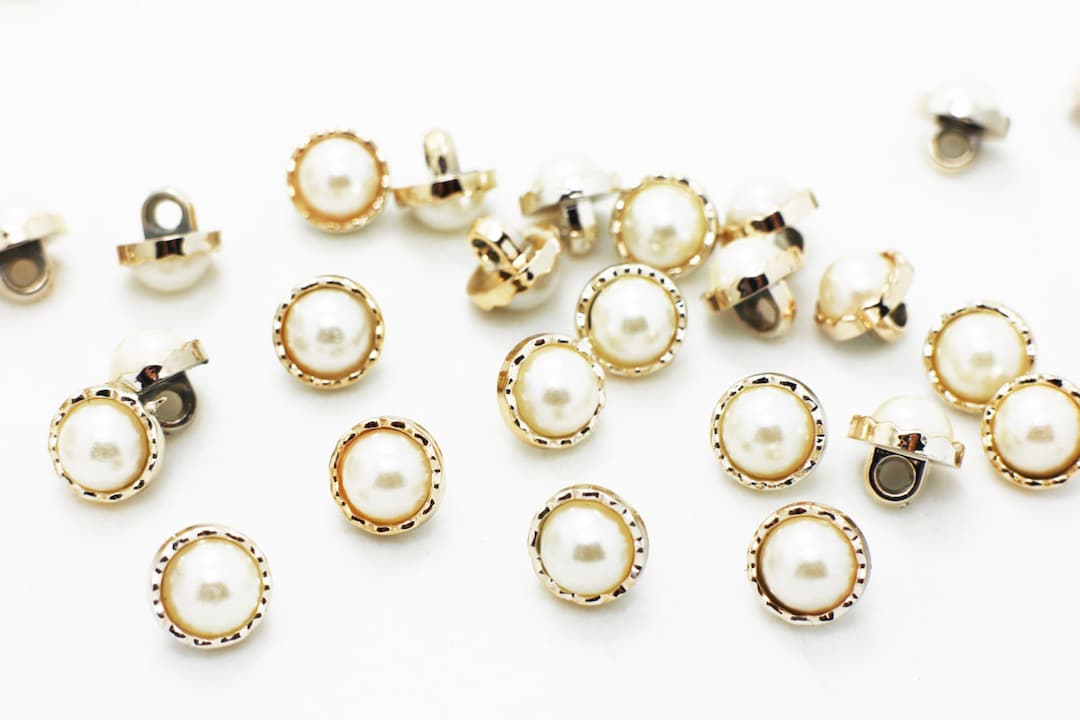Gold Pearl Shank Buttons, Pearl White, Raised Top, Golden Color Edge ...
