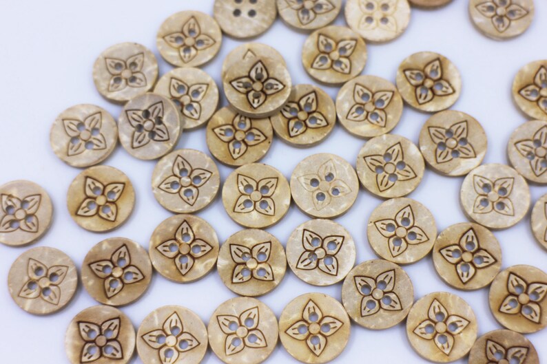 Flower Coconut Shell Buttons, Floral Print, Four Leaf Flowers, BOHO ...