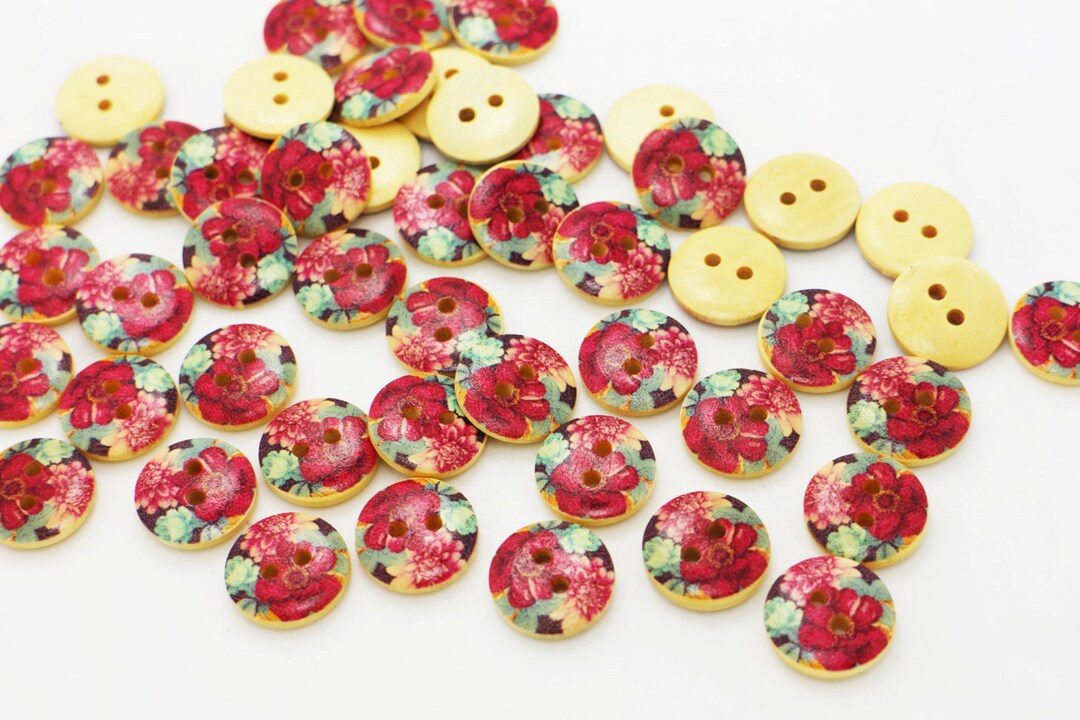Red Flower Wood Button, Vintage Floral Print, Two Holes, 15mm, 0.59inch ...
