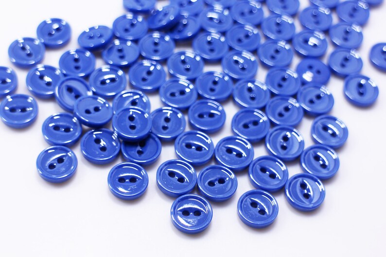 Blue Fish Eye Button, Bright Blue Button, Two Holes Sewing Button ...