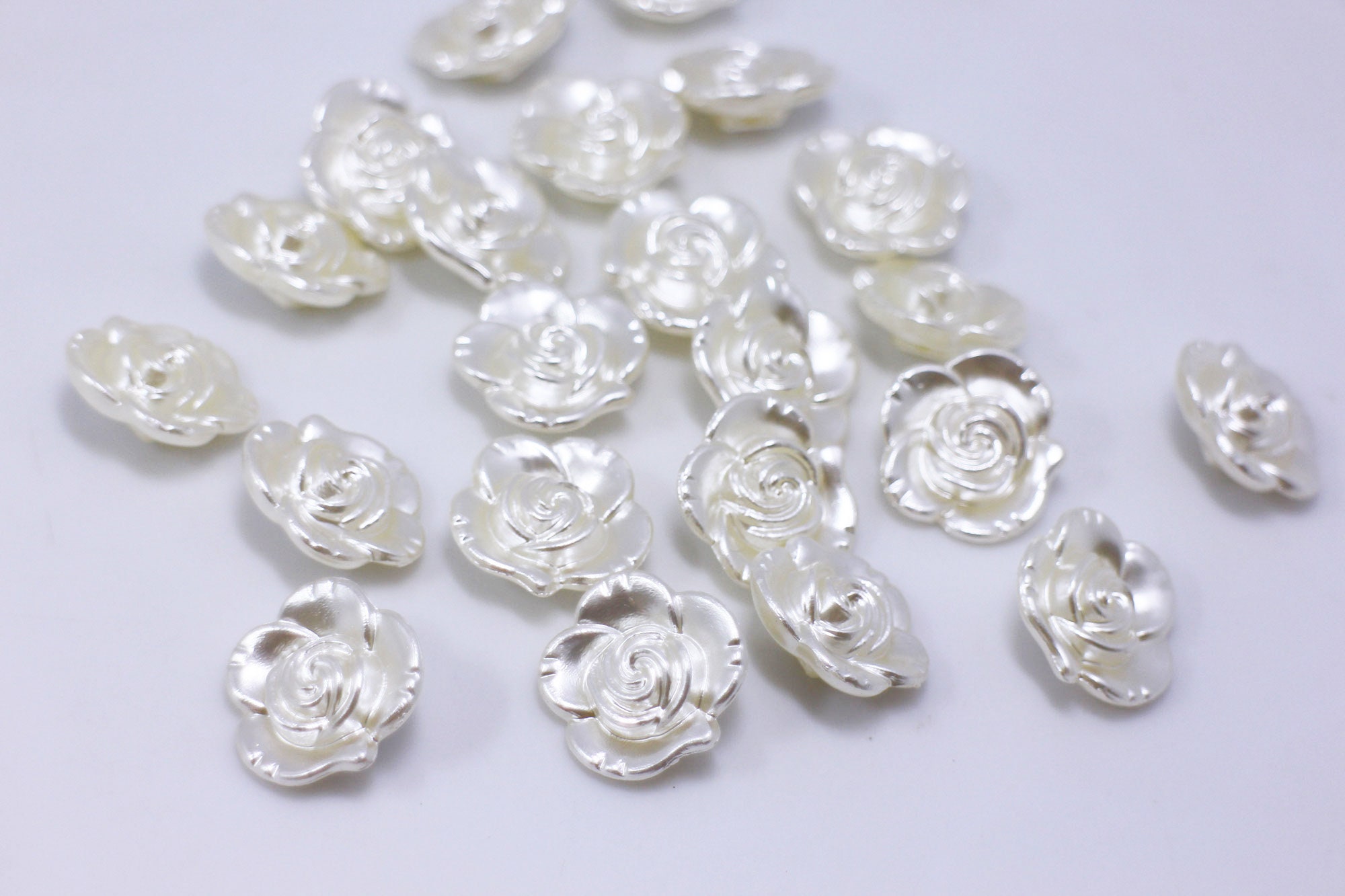Pearl White Rose Shank Buttons, Roses Shanks, Flower-shape Button ...