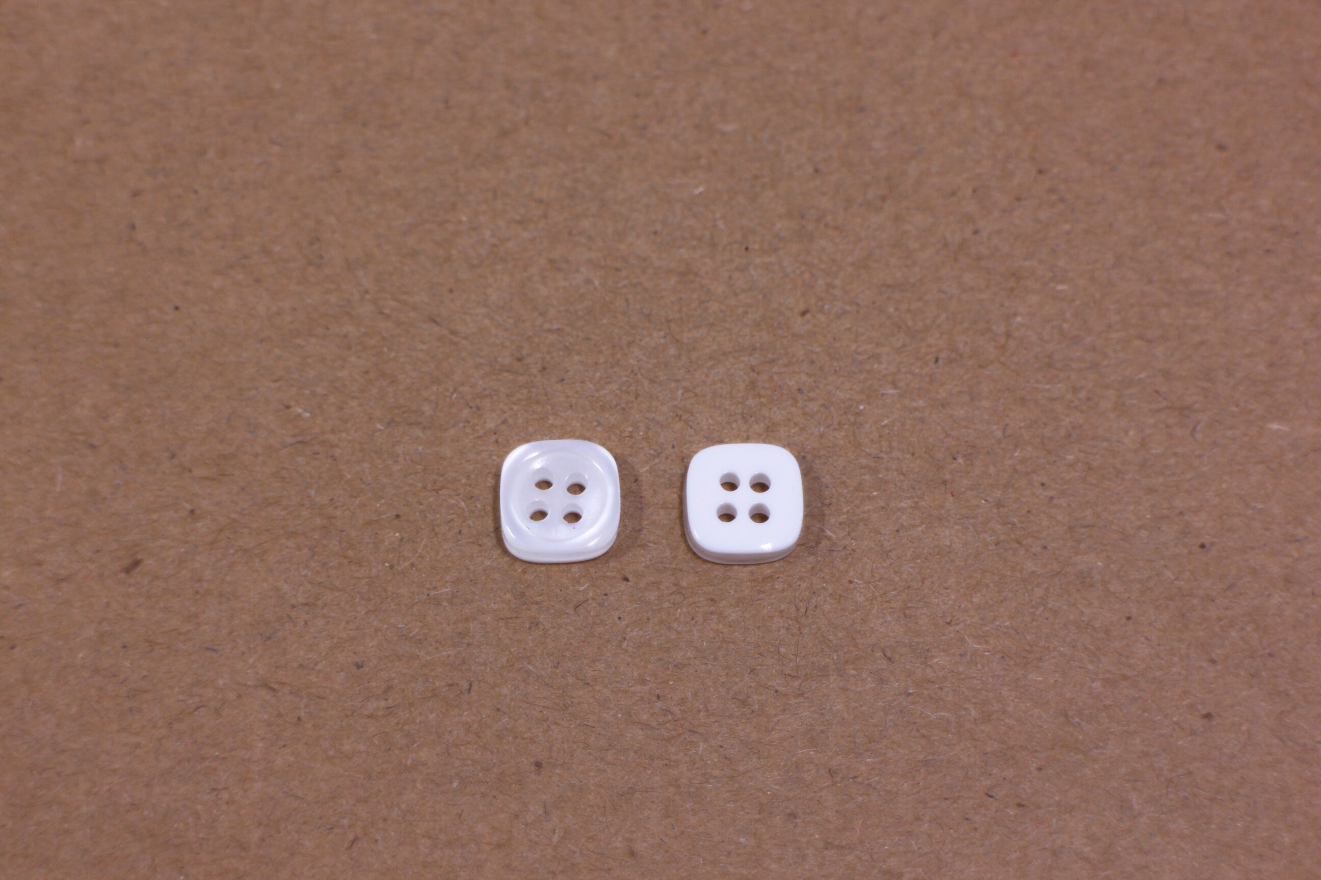 White Square Shape Button, Four Holes, Solid White Bottom, Shiny White ...