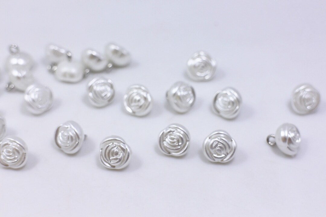 White Rose Shank Buttons, Flower Shape, for Sewing Wedding Dress ...