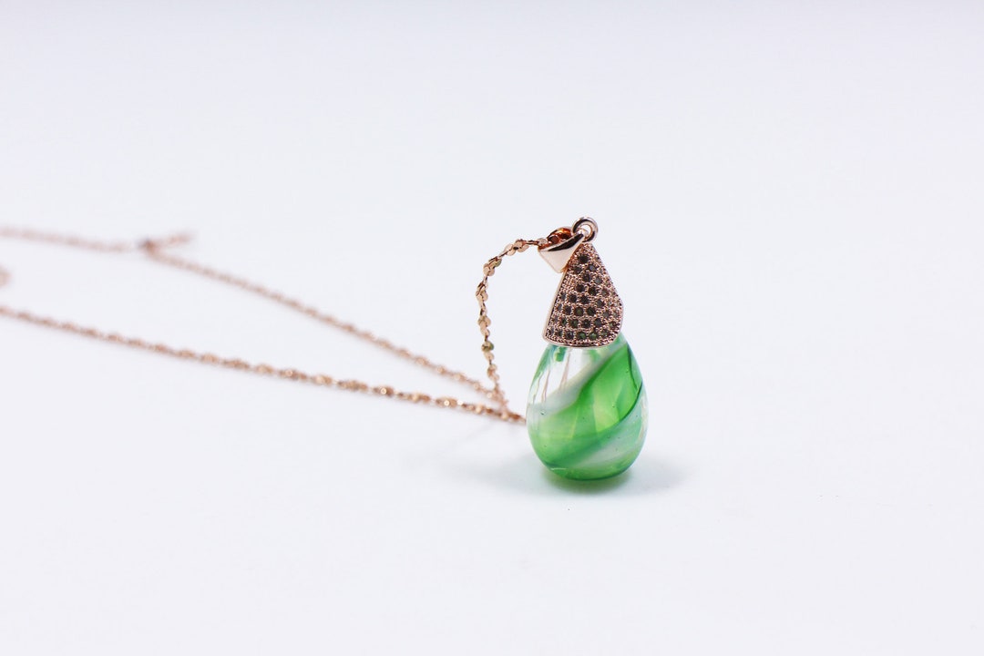 Green Teardrop Necklace, Raindrop Shape, Glass Charm, Green and Gold ...