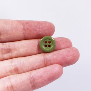 Army Green Buttons, Dark Green Color, Glossy Finish, Four Holes, Round ...