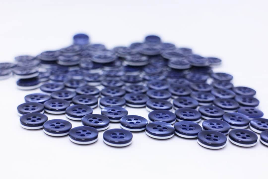 Dark Blue Layered Buttons, Navy Blue and White Color, Four Holes, Shiny ...