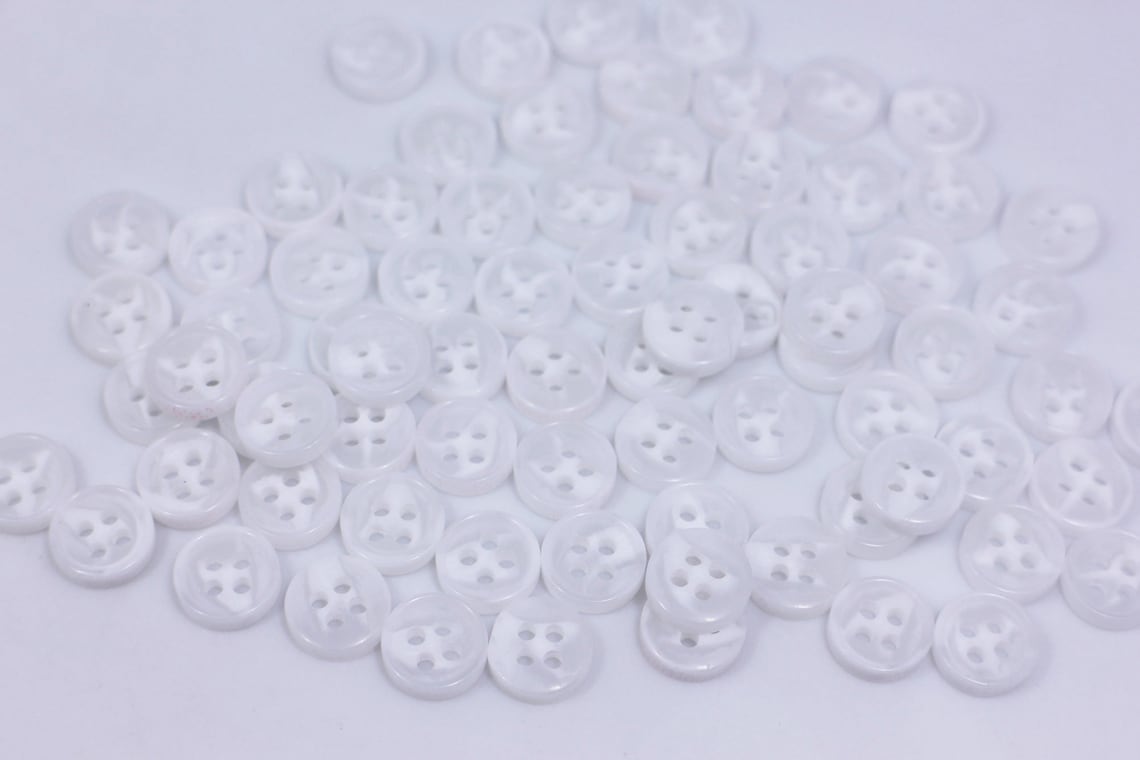 White Marble Pattern Buttons, Resin Buttons, Small Retro Four Holes ...