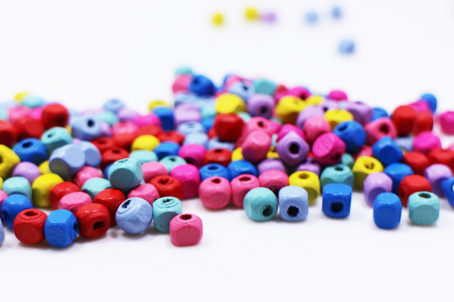 100 Pcs Mini Cube Wooden Bead, Square Shaped, Tiny Extra Small, Mixed ...