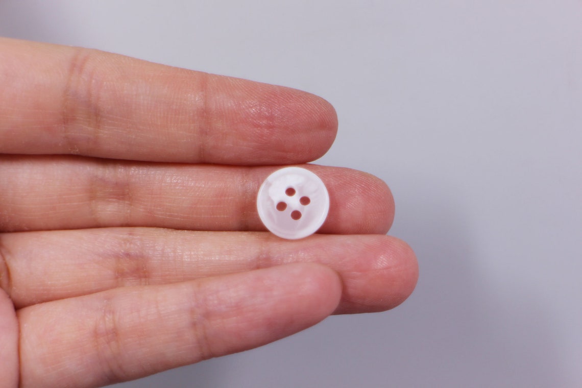 White Marble Pattern Buttons, Resin Buttons, Small Retro Four Holes ...