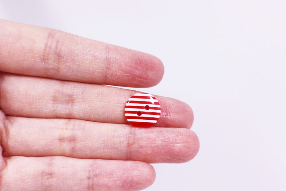 Red Striped Button, Red and White Color, Two Holes, Smooth Edge, for ...