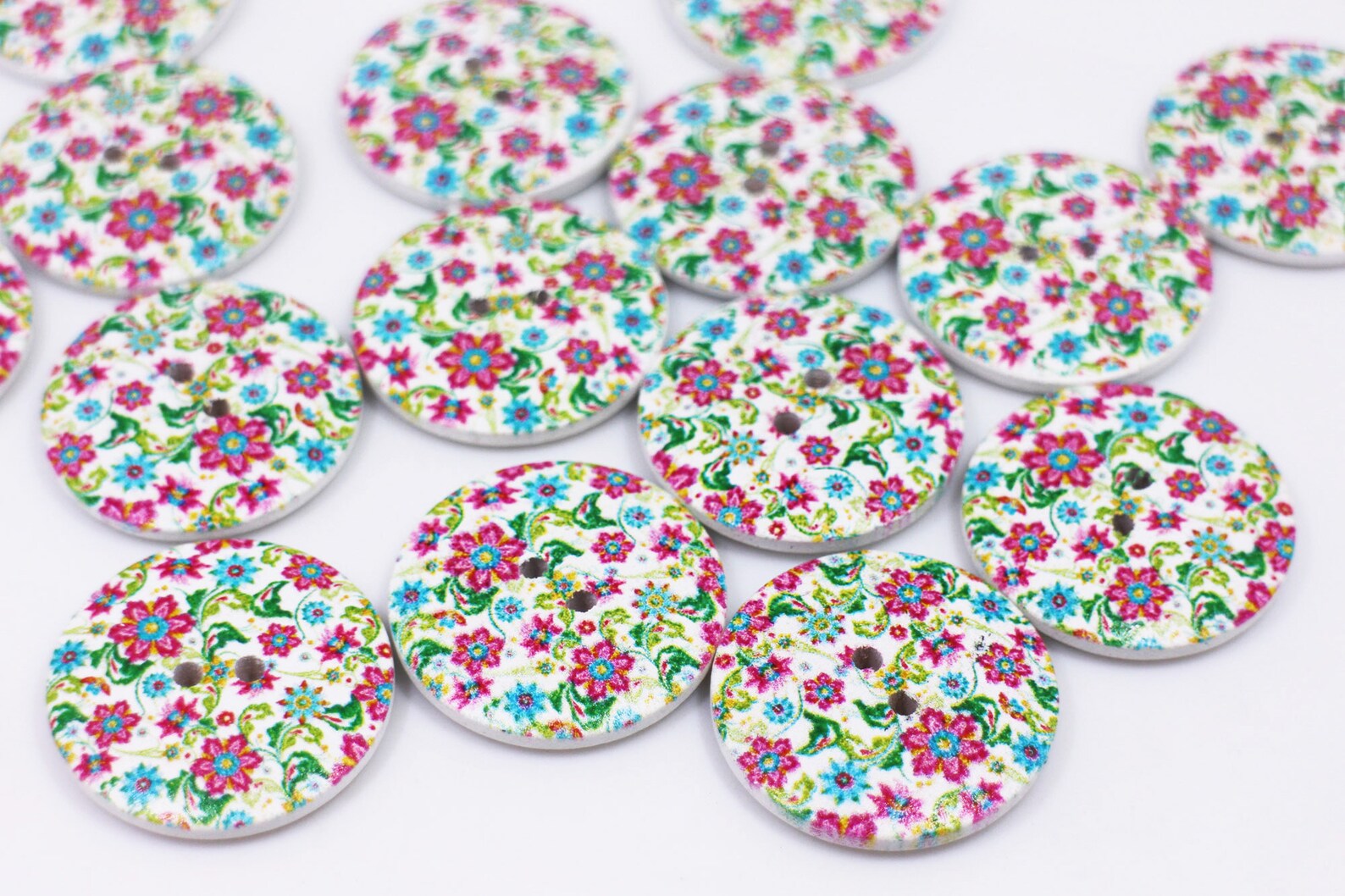 Large Flower Pattern Wooden Buttons Floral Buttons Big White | Etsy