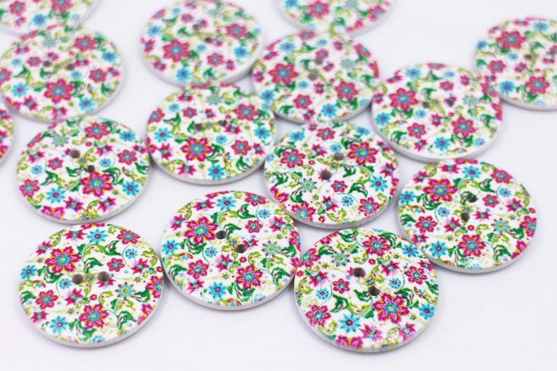 Large Flower Pattern Wooden Buttons Floral Buttons Big White | Etsy