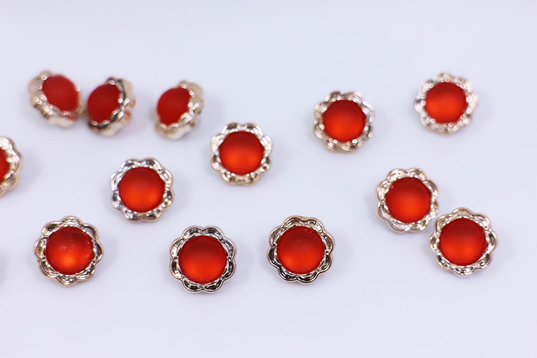 Red Flower Buttons, Golden Color Edge, Floral Shaped, for Sewing ...