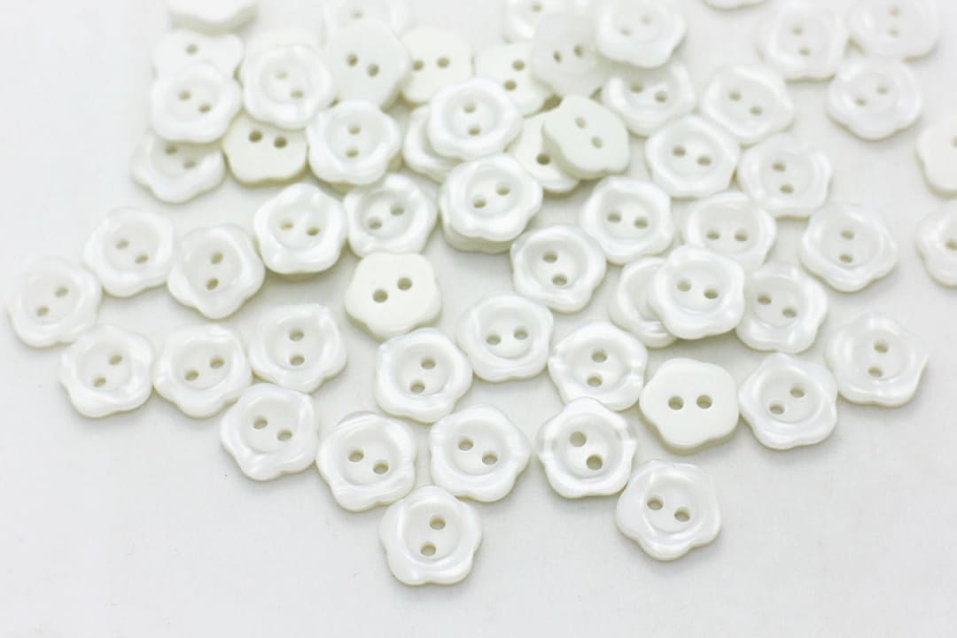 White Flower Buttons, Mini Small Size, Floral Shape, Two Holes, for ...