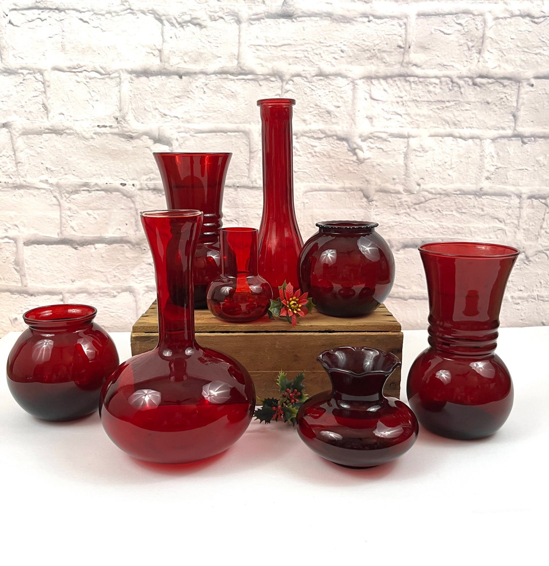 Vintage Collection of Red Glass Vases Christmas Decor Entertainment ...