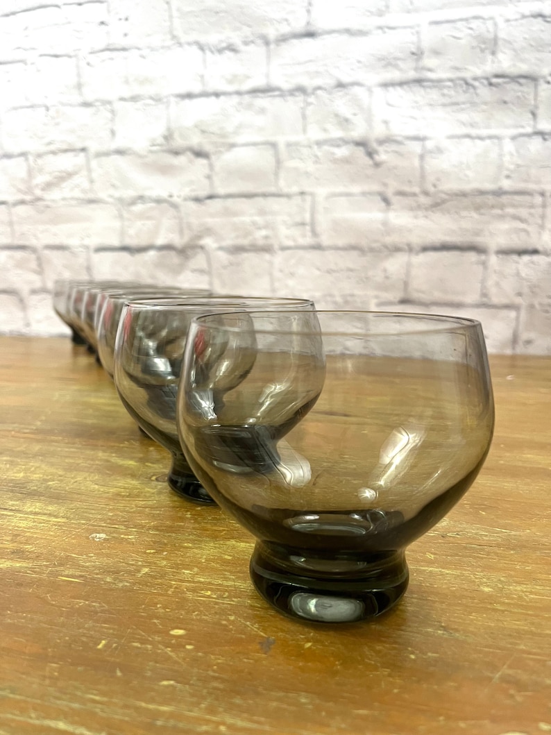 Vintage Sundown Smoke Grey Round Fancy Drinkware Large Round Cocktail ...