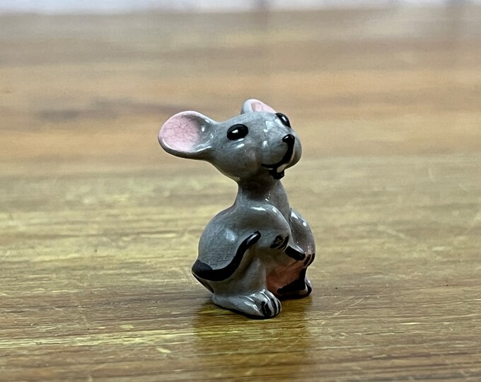 Vintage Mini Smiling Mouse Figurine Mouse Holding Its Tale Grey and ...