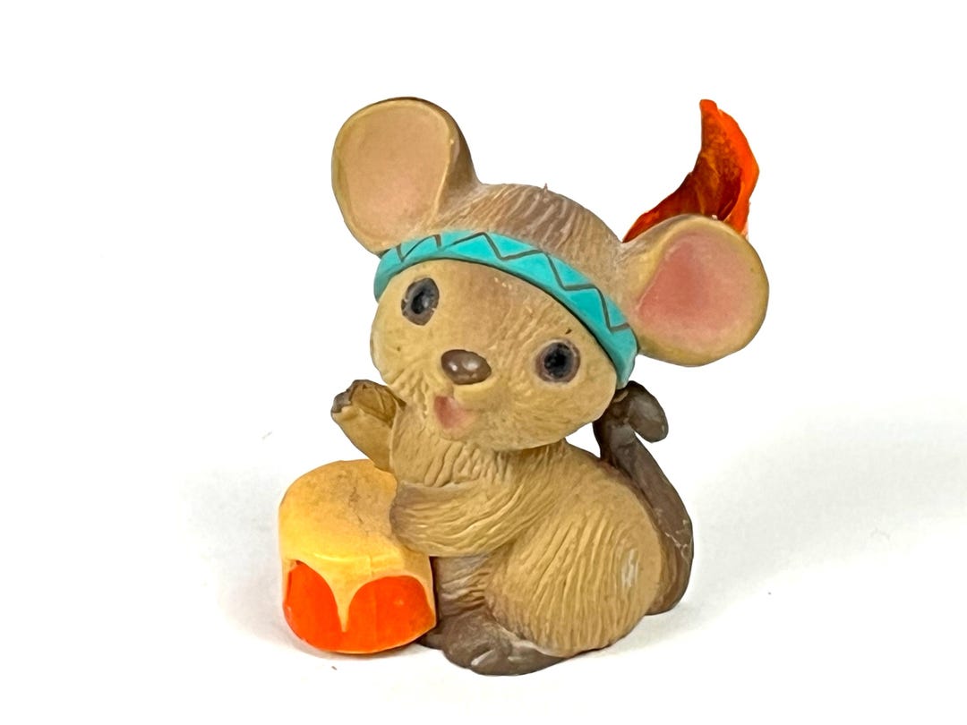 Vintage Miniature Hallmark 1984 Mouse Dressed for Thanksgiving as ...