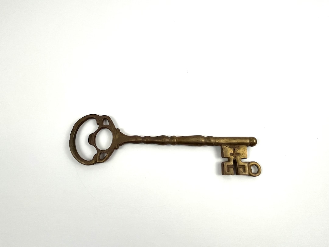 Vintage Fake Key Decor Metal Upcycle Key Onto Wood to Create Key Hook ...