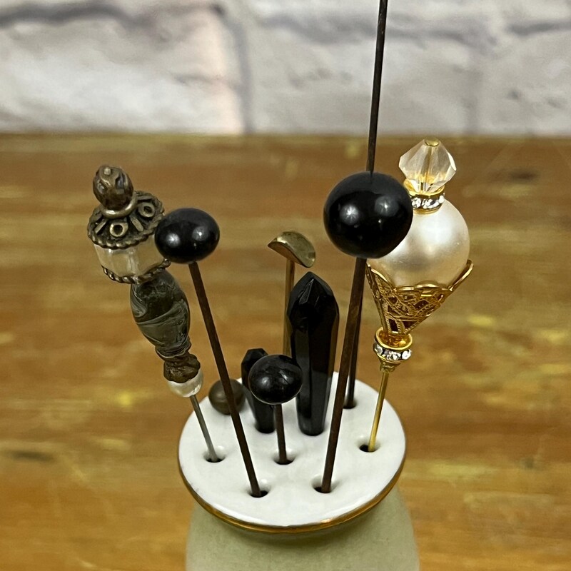 Pin Holder - Etsy