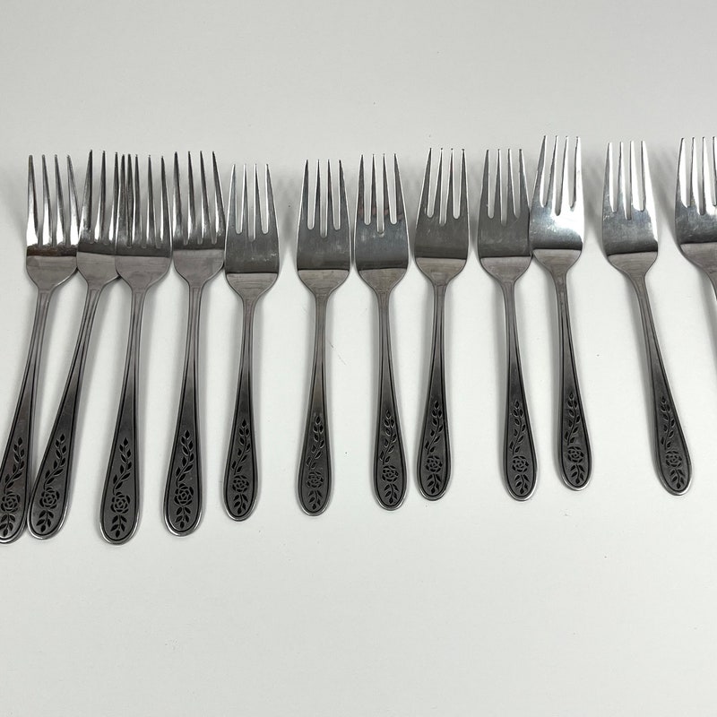 Roberts Dinner Set - Etsy