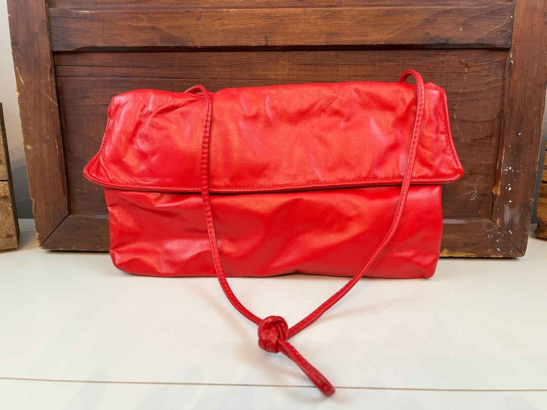 Vintage 80s Red Vinyl Purse Wire Snap Closure Big Roomy Clutch or ...