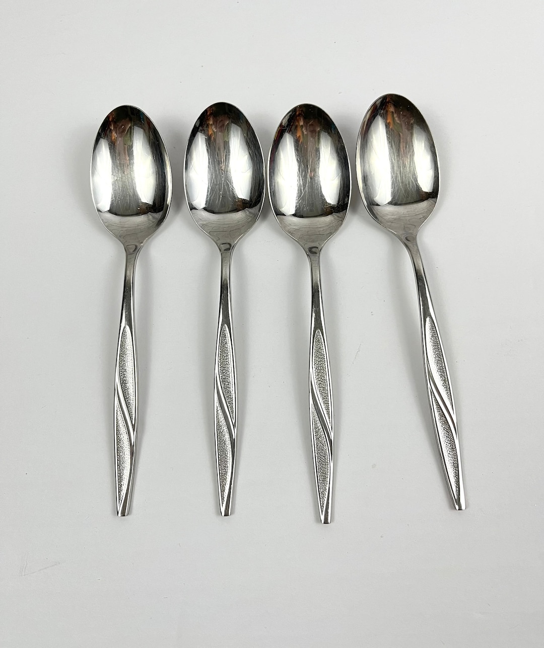 Vintage Oneida Craft Deluxe "crescendo" Place Spoons Soup Spoons Set of ...