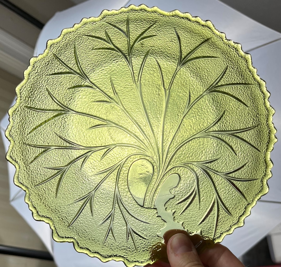 Vintage Green Tree Themed Salad Plates Tree of Life Nature Themed Glass ...