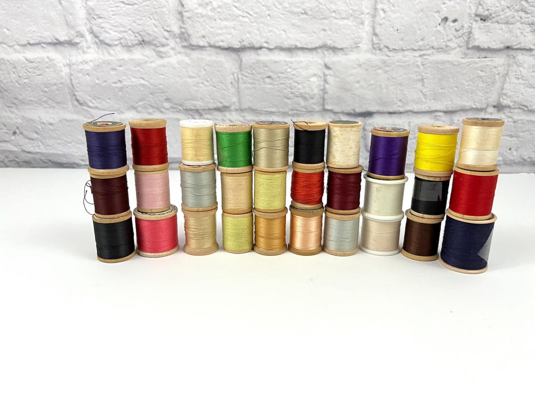 Vintage Spools of Silk Thread Shades of Red, Yellow, Green, Blue Purple ...