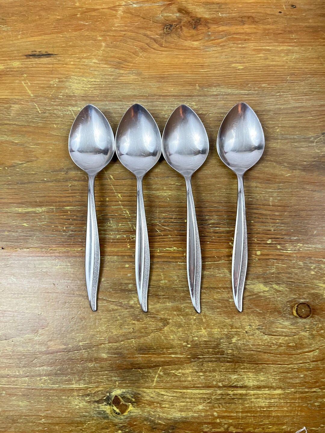 Vintage Oneida Craft Deluxe " Textura" Place Spoons Teaspoons Sugar ...