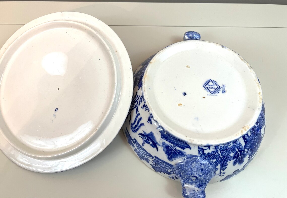 Vintage Ridgeway Blue Willow Large Lidded Vegetable Dish Birds ...