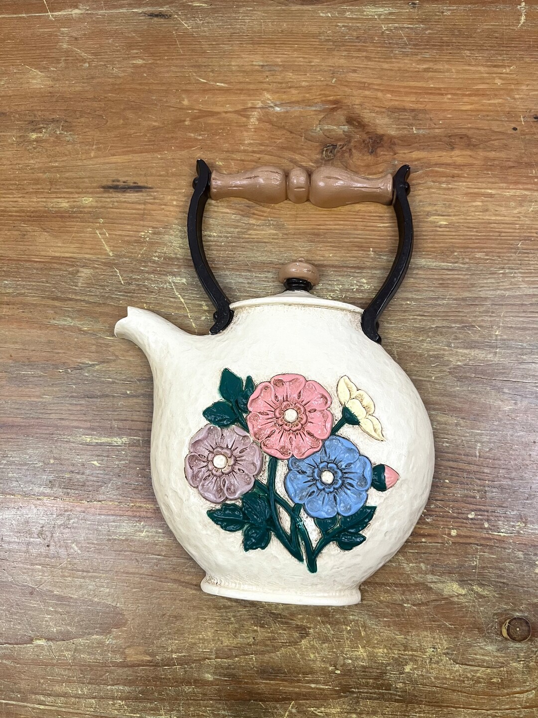 Vintage Teapot Plastic Wall Decor Tea Time Decor Kitschy Kitchen Decor ...