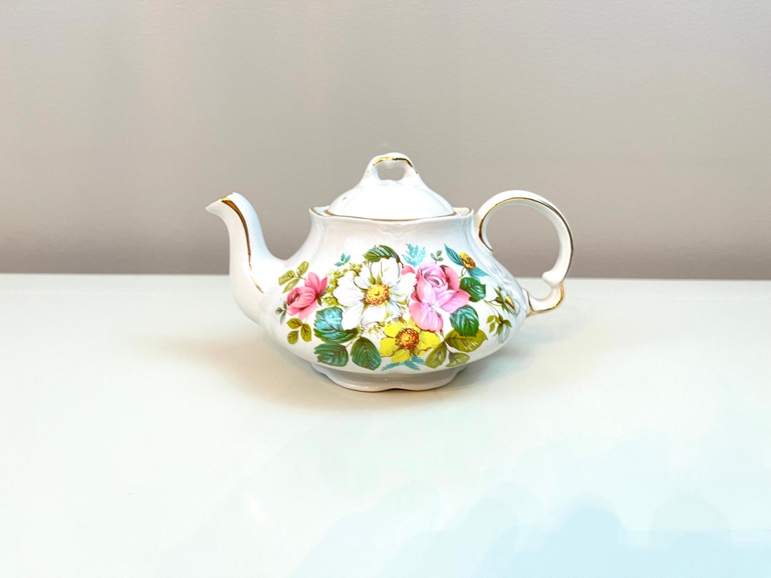 Vintage Ellgreaves Teapot Kids Tea Party Teapot Single Serving Teapot ...