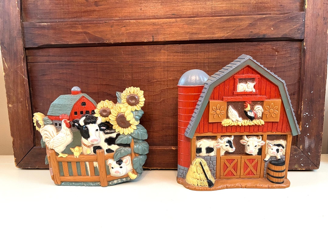 Vintage Farm Scene Wall Hanging Plastic Barn & Barn Animal Wall ...