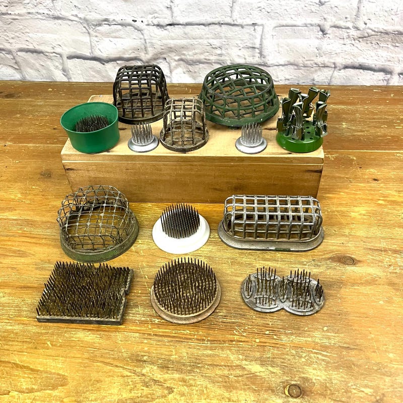 Green Vintage Floral Frog - Etsy