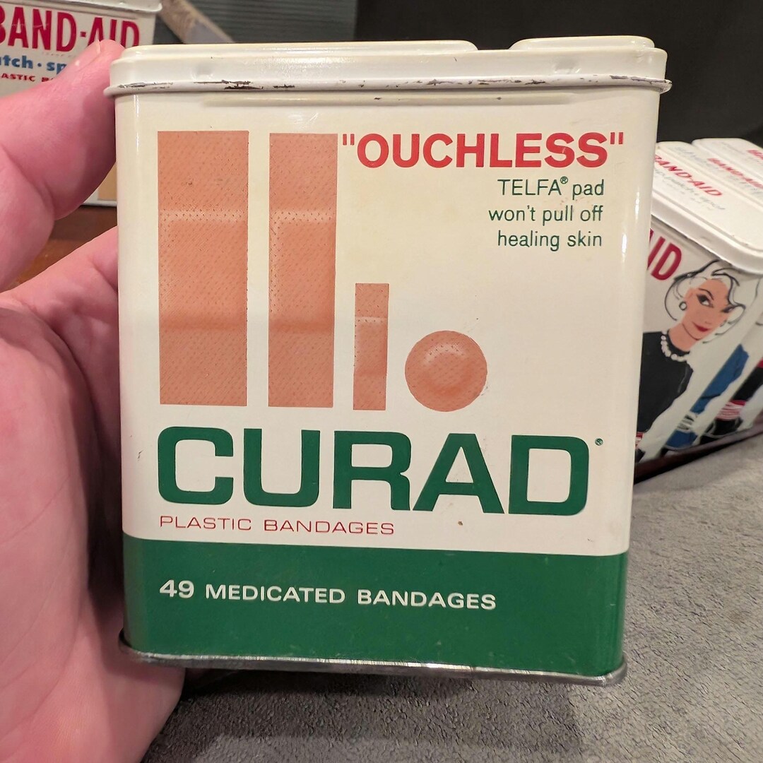 Original Vintage 1960's Curad Ouchless Plastic Strips Bandaids Tin ...