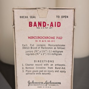 Original Vintage 1940s Band Aid Plastic Strips Plain Pad Bandaids Paper ...