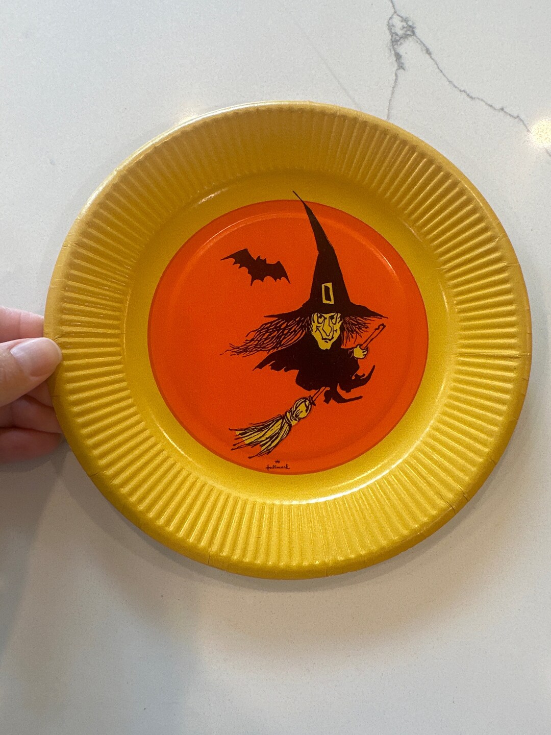 NOS Old 1970's Halloween Witch on a Broom and a Bat Paper Plate - Old ...