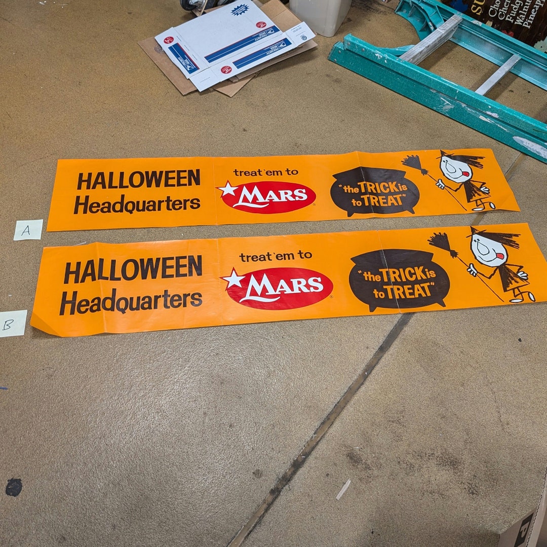 Large 1960s Mars Candy Bars Candies Halloween Headquarters Display Sign ...