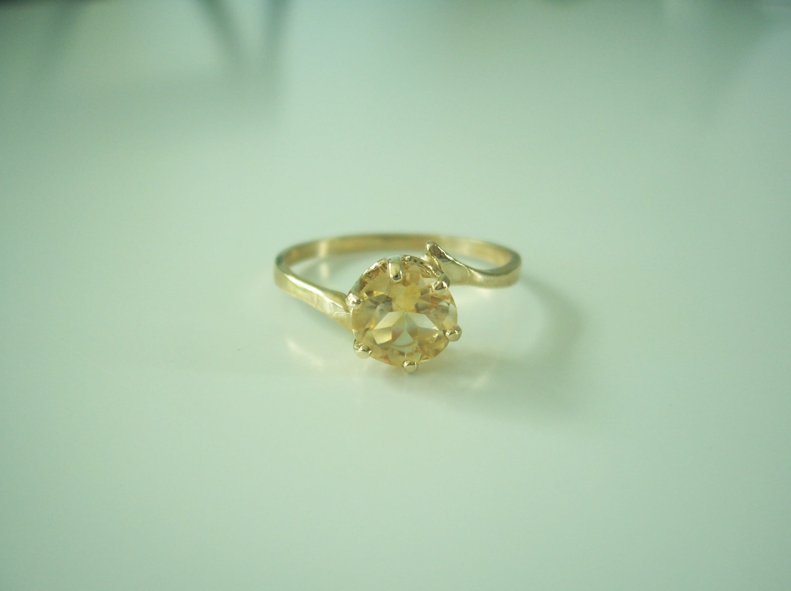 Sweet Natural Round Citrine Solitaire Set in Yellow Gold | Etsy