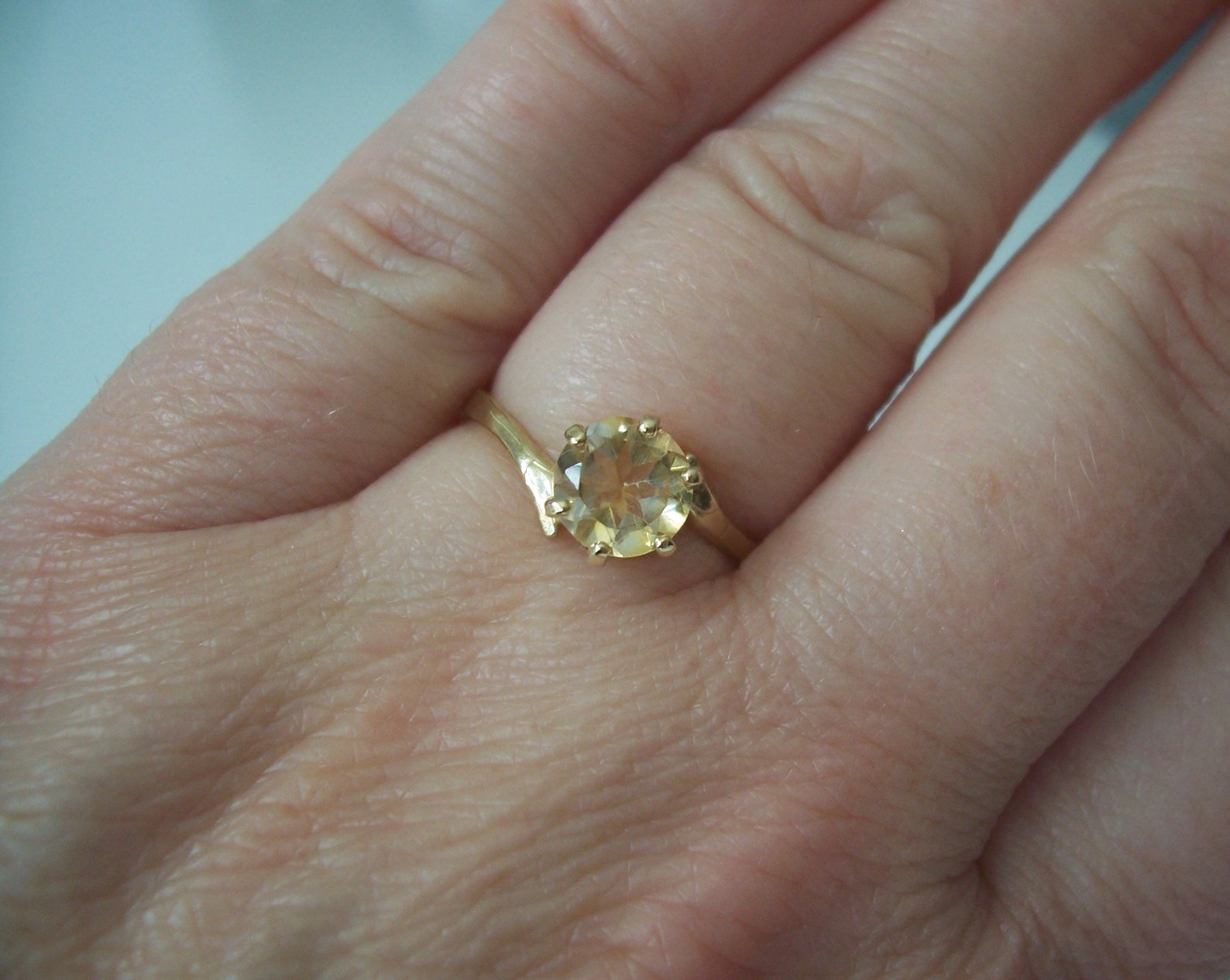 Sweet Natural Round Citrine Solitaire Set in Yellow Gold - Etsy