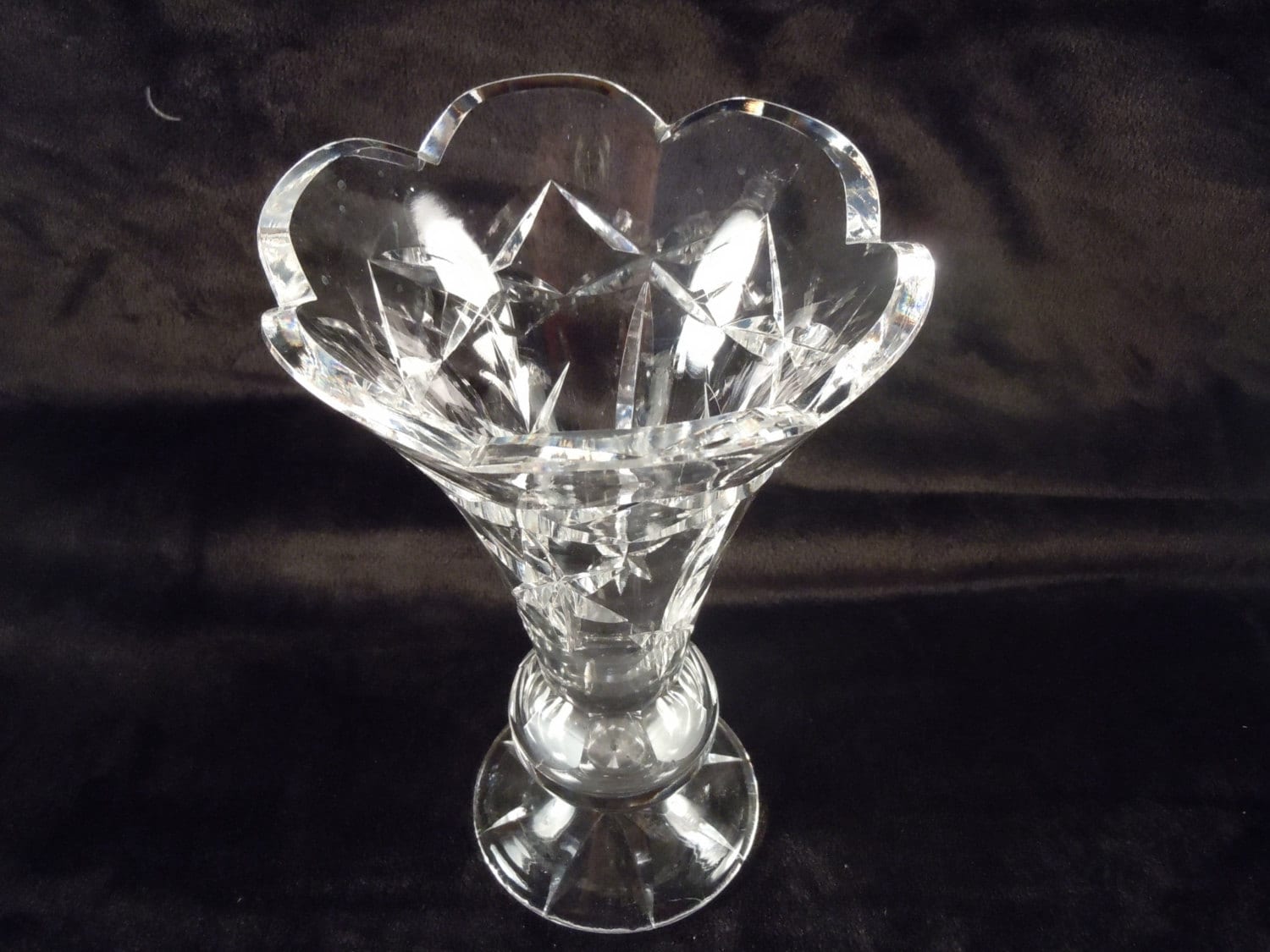 Trays & Platters Waterford 7.5 Scalloped Rim Vase Signed Home & Living ...